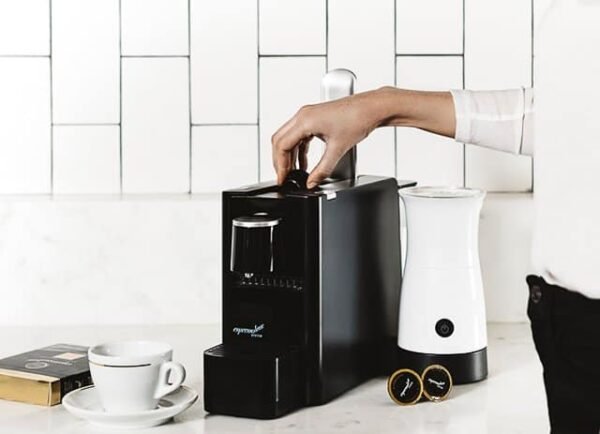 Espressotoria Caprista Review & Giveaway • Steamy Kitchen Recipes